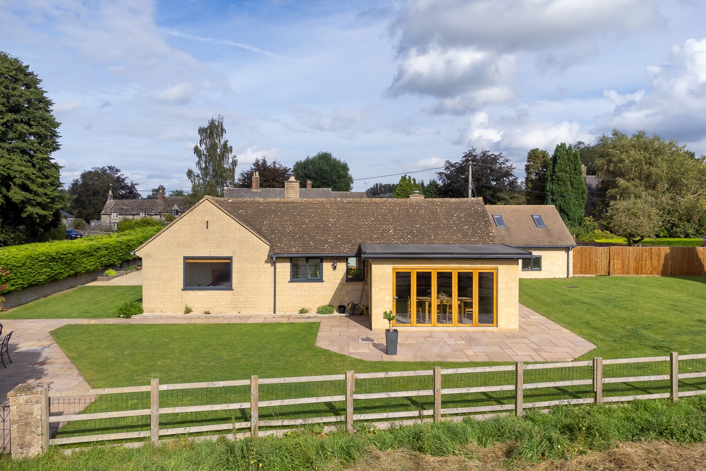 The Orchard, Somerford Keynes, GL7 6DU - Sharvell Property (en-US)